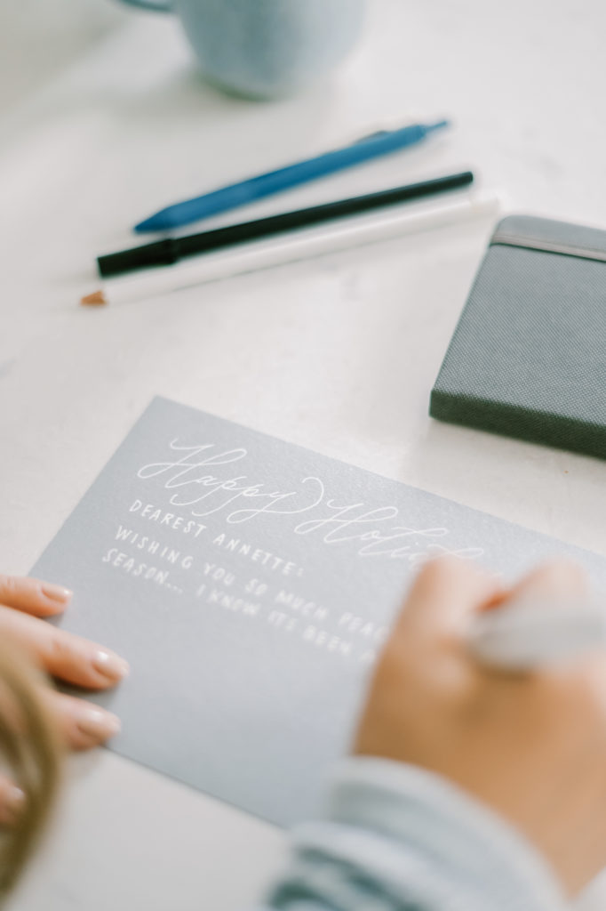 50 Blog Post Ideas For The Holiday Season - betweenthelinescopy.com